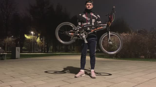 Вело-бдыщь