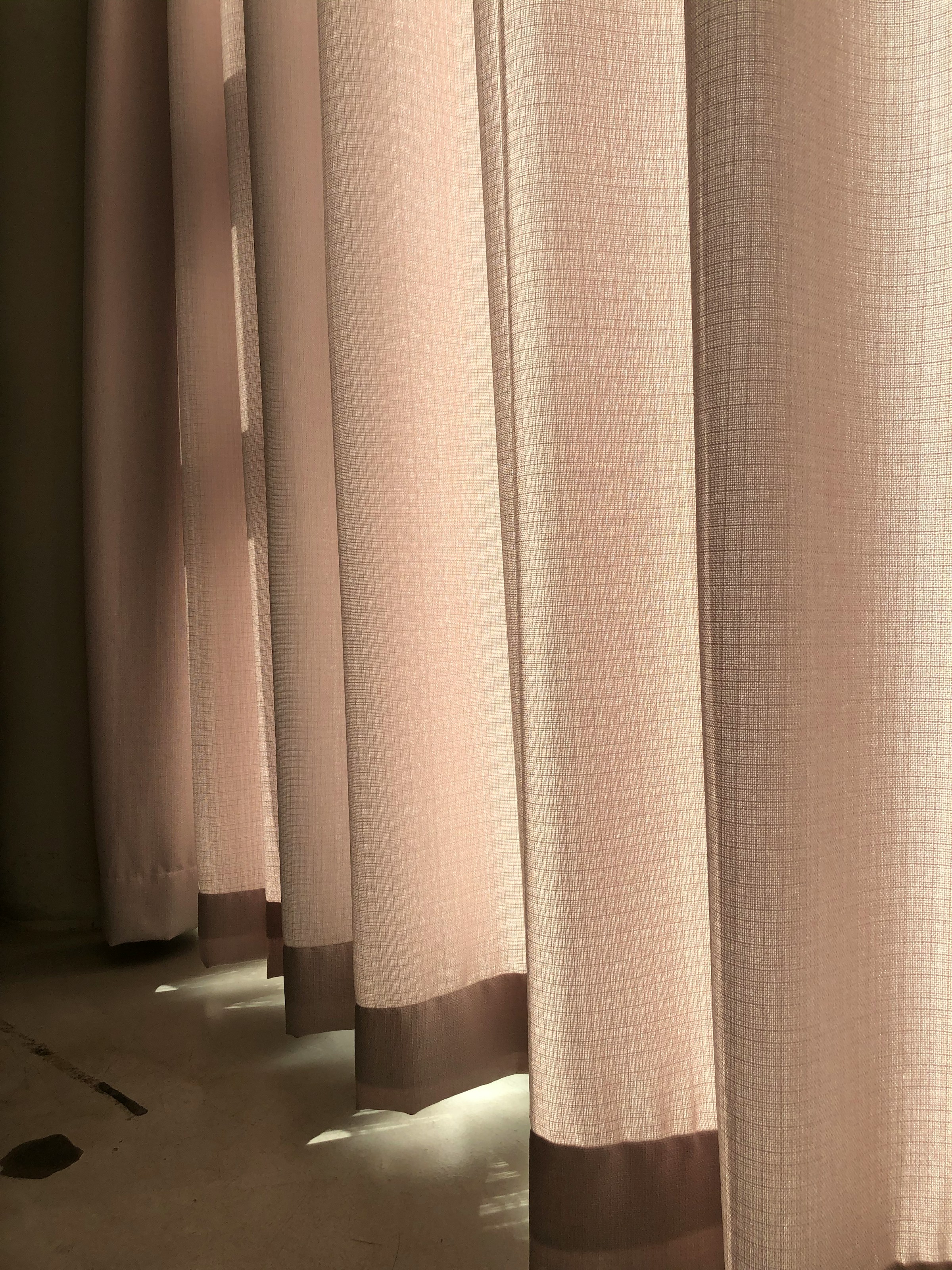 Рулонные шторы: установка и советы