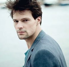 Данила Козловский