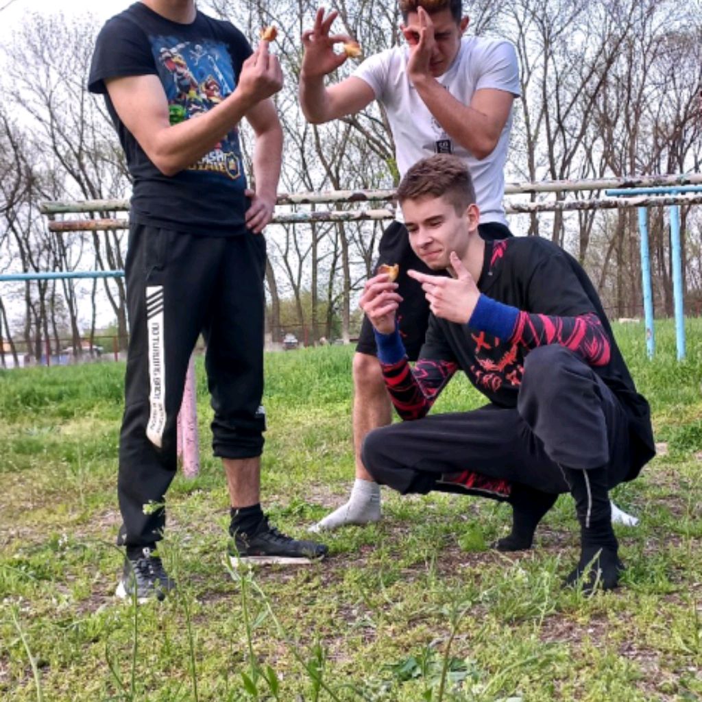 Иконка канала Что тут происходит ?