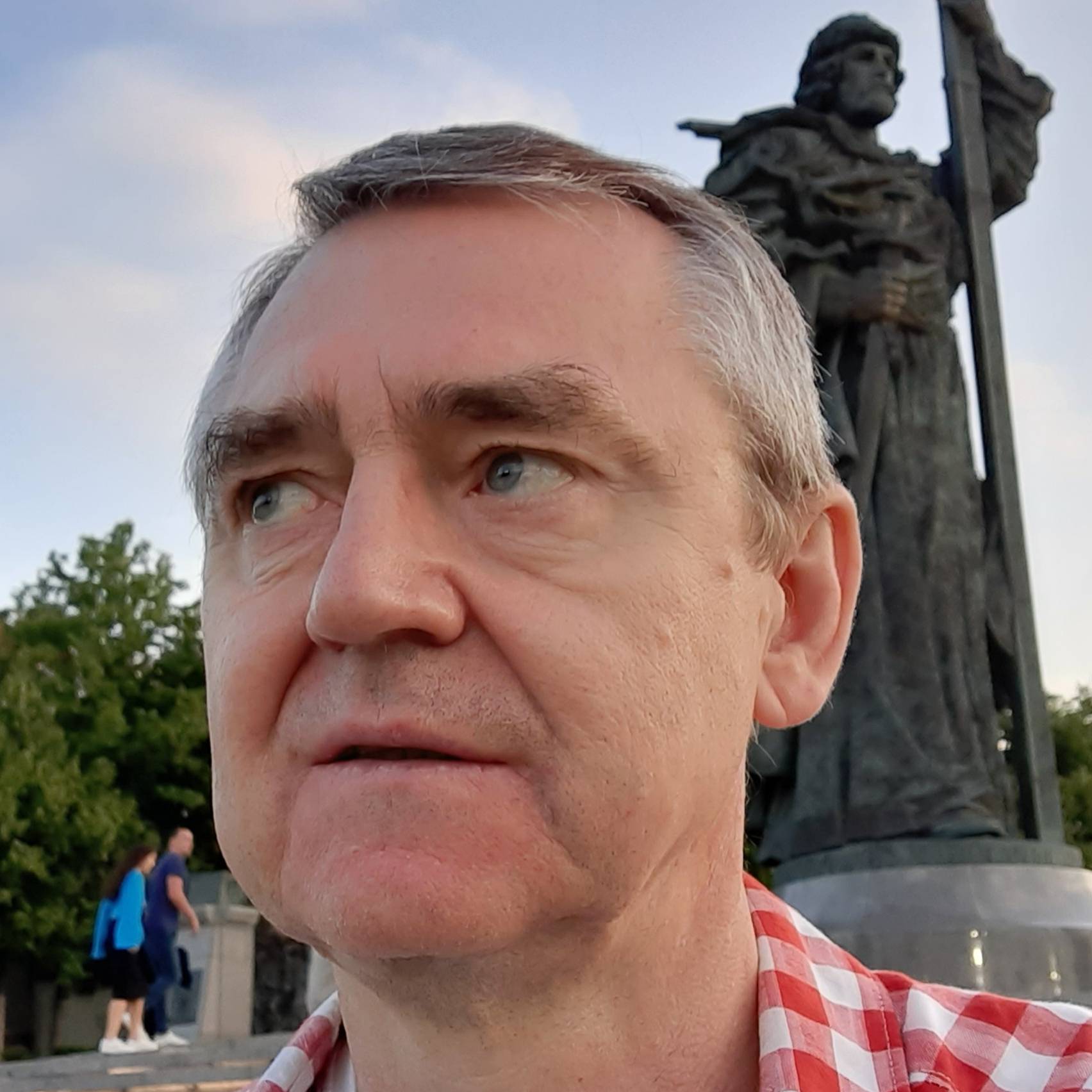 Иконка канала ЗАЙЦЕВ ОЛЕГ представляет