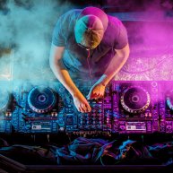 Иконка канала МЫСЛЯЩИЙ ШУМ