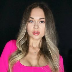 Иконка канала Nadya Zoloto Путешествия, влоги, шоппинг