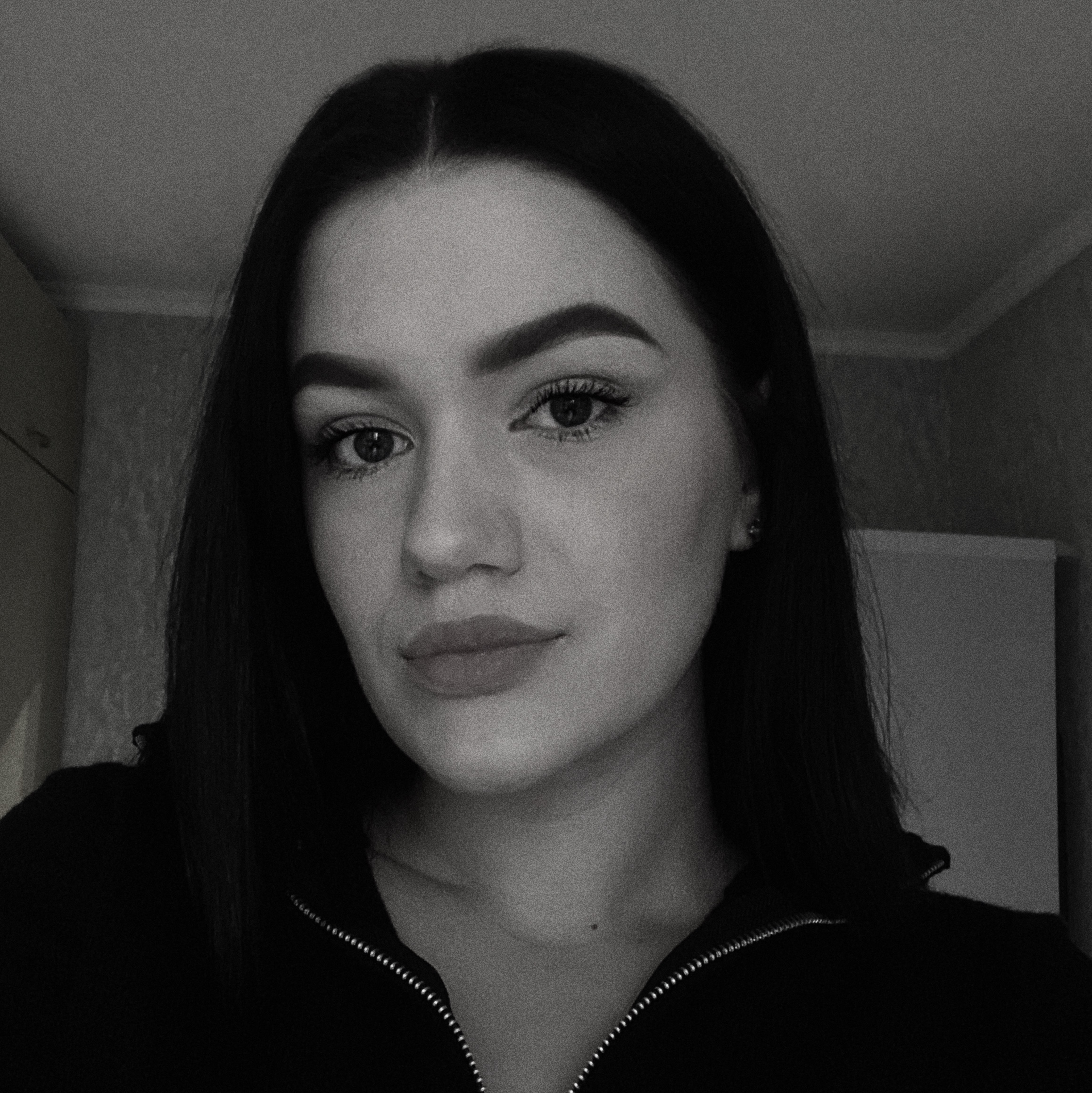 Иконка канала HORRORGIRL