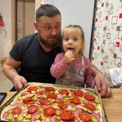 Иконка канала " Эни-бени мени-та....  Мы идем кормить"