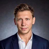 Иконка канала Брокер в Дубае