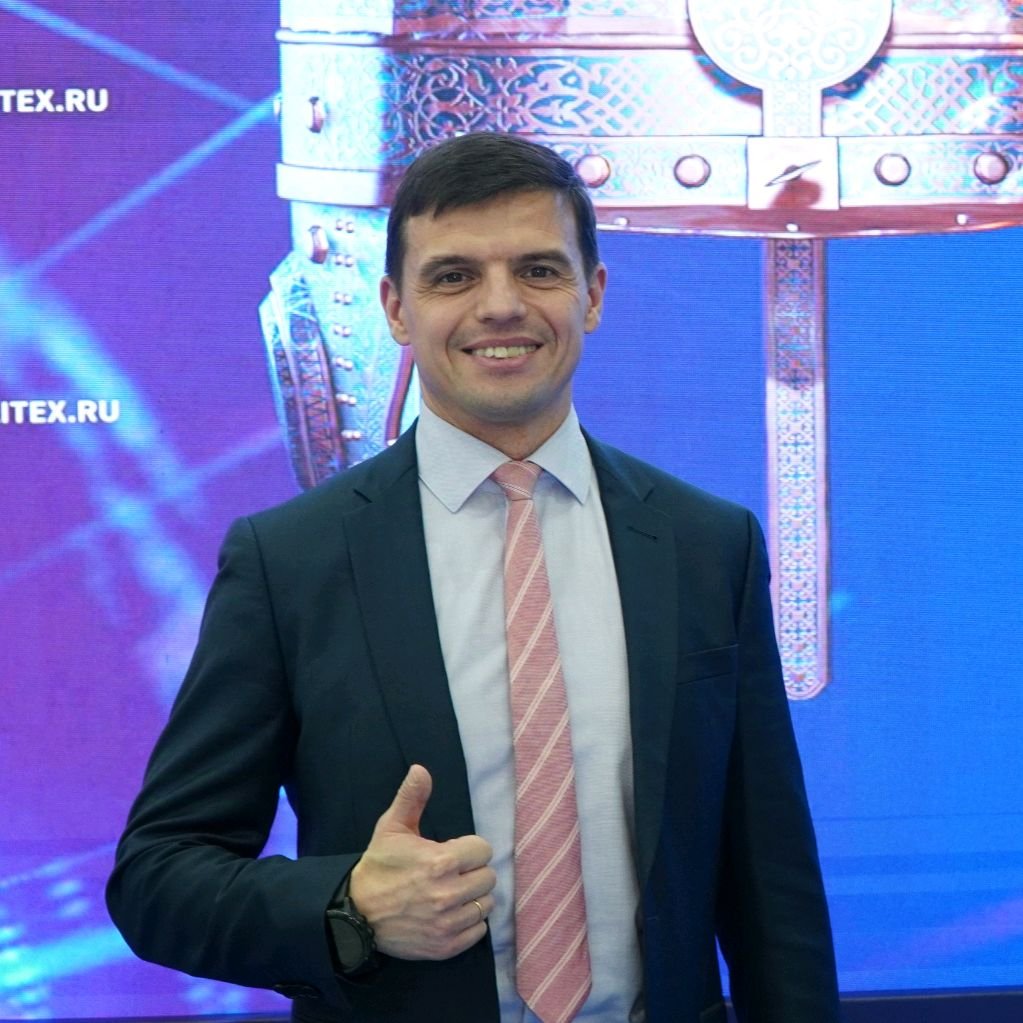 Иконка канала Денис Жуйков