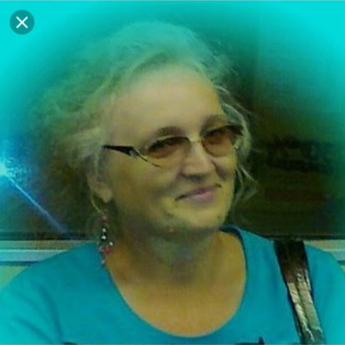 Иконка канала Цветные стёклышки.