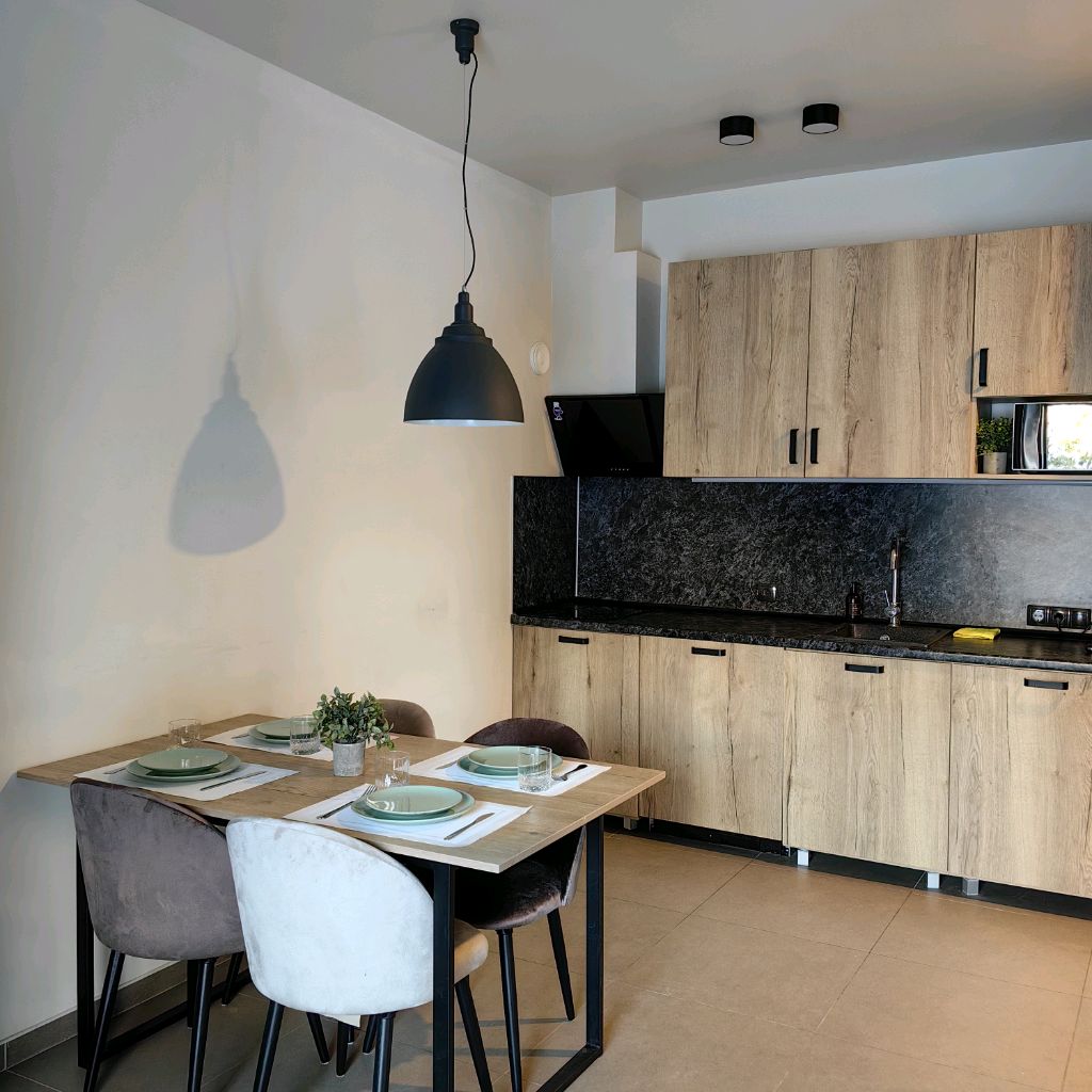 Иконка канала Hugge Life Country Club