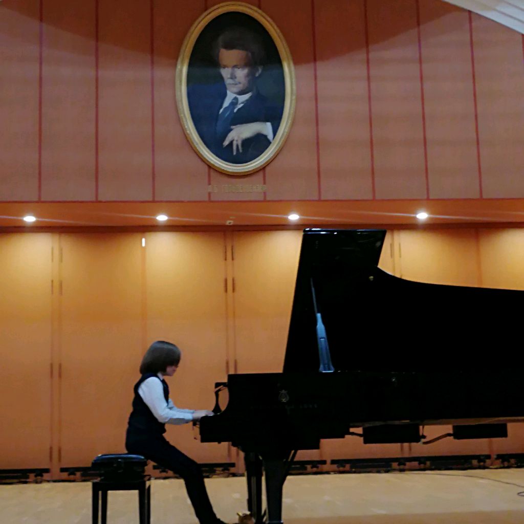 Иконка канала Gleb Shadrin.