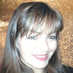 Иконка канала БАТЛ. Вернулась из столицы в посёлок и выживаю