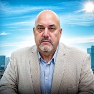 Иконка канала Недвижимость с Иваном Васильевичем