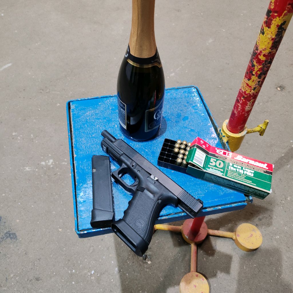 Иконка канала Оружие и прицелы