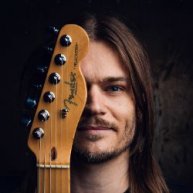 Иконка канала МАКС ПОПОВ - официальный канал гитариста