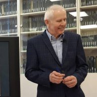 Иконка канала Стихи русских поэтов читает скульптор СергейБугаев