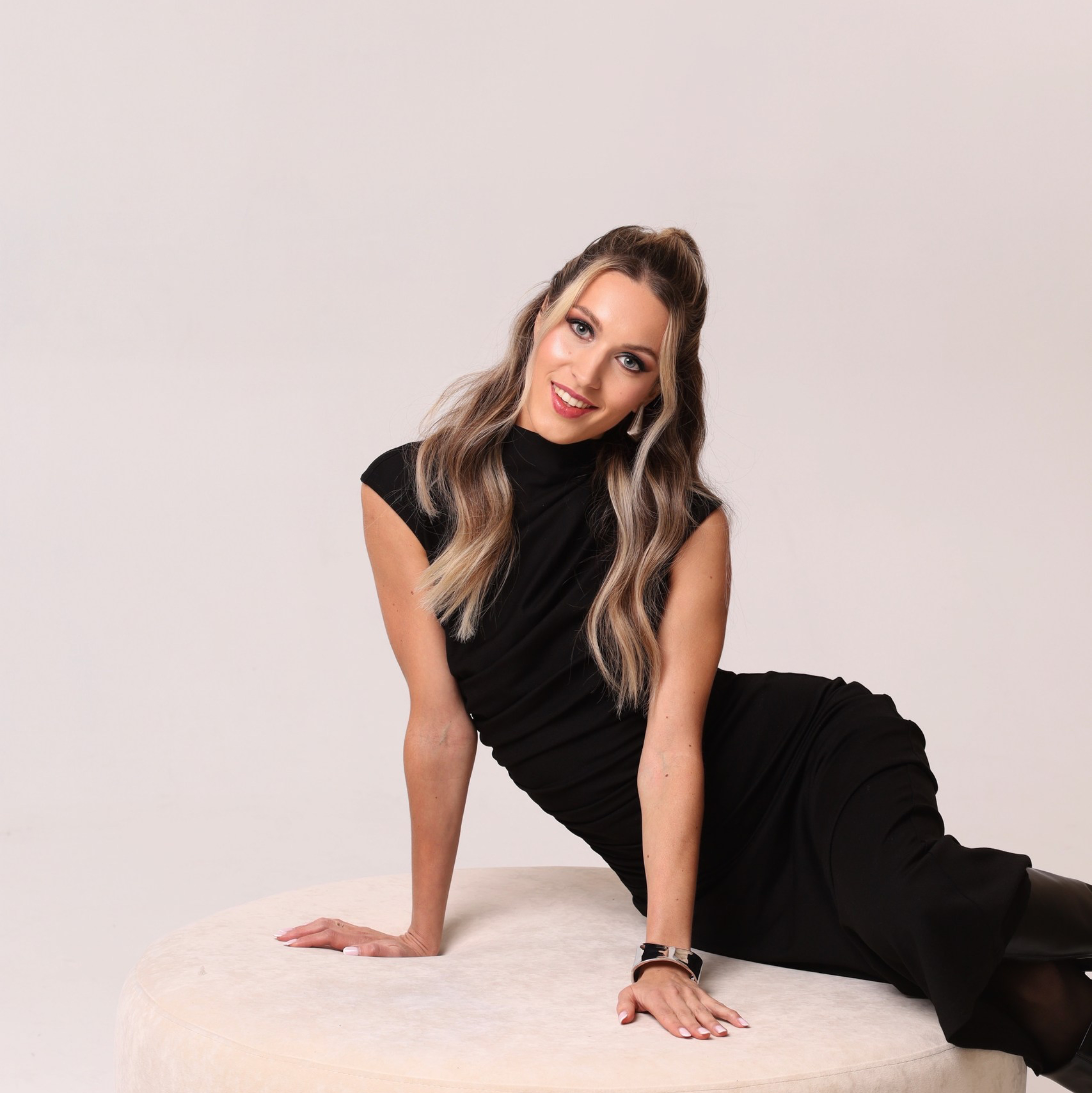 Иконка канала Суркова Виктория. Осанка. Нутрициология.