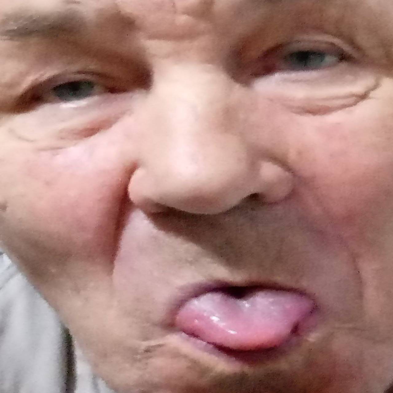 Иконка канала CBяTou_XpeH