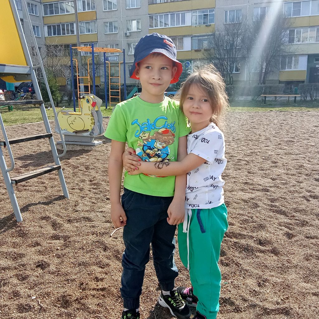 Иконка канала Саша и Маша