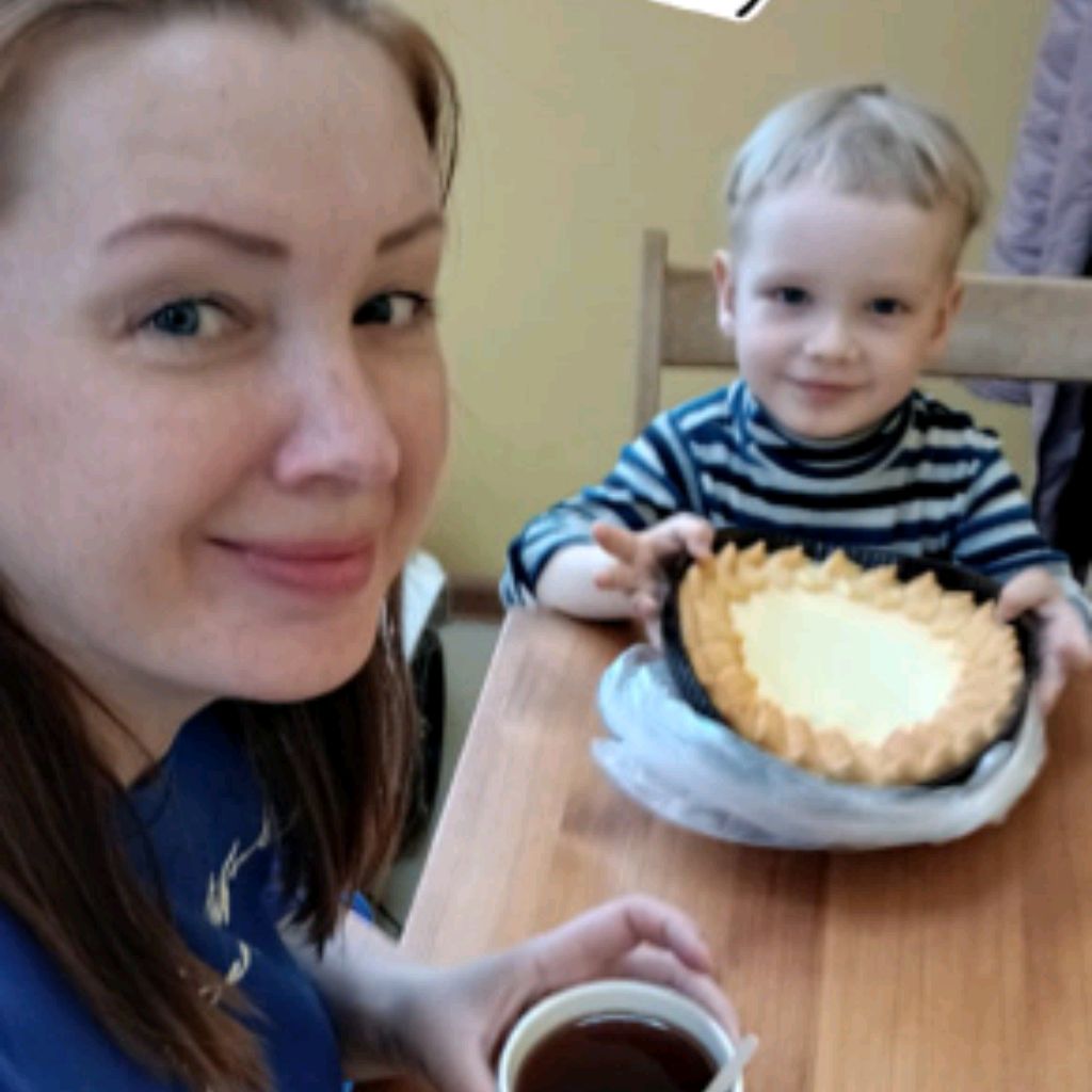 Иконка канала "Мама Лена и Арсений". 😊👶🏼🎈