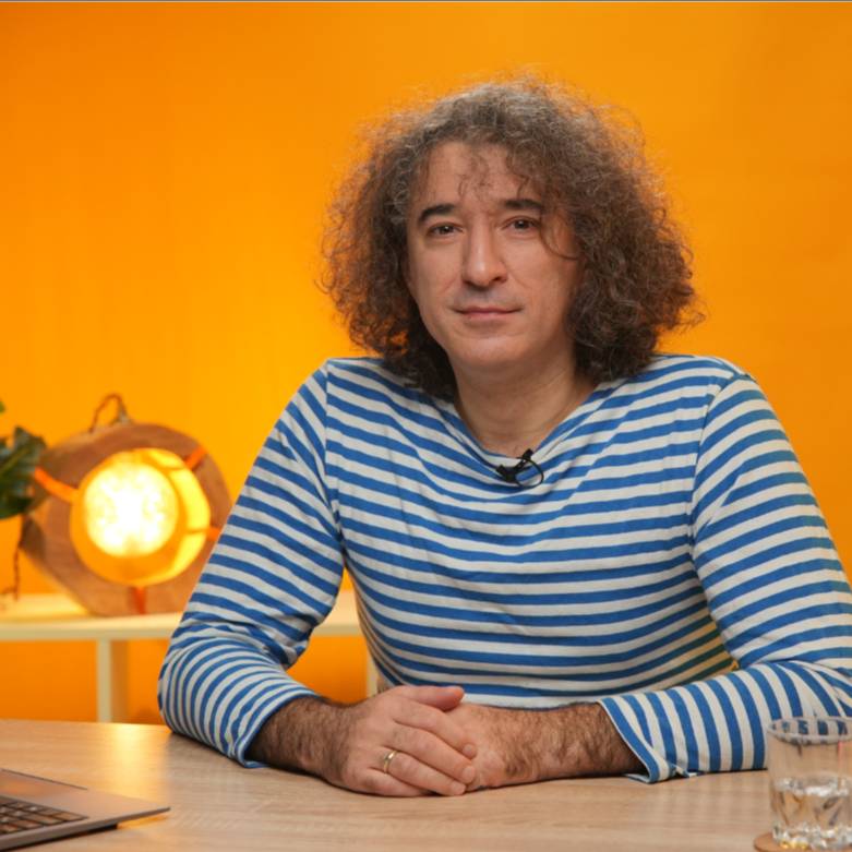 Иконка канала mr.bonifacy