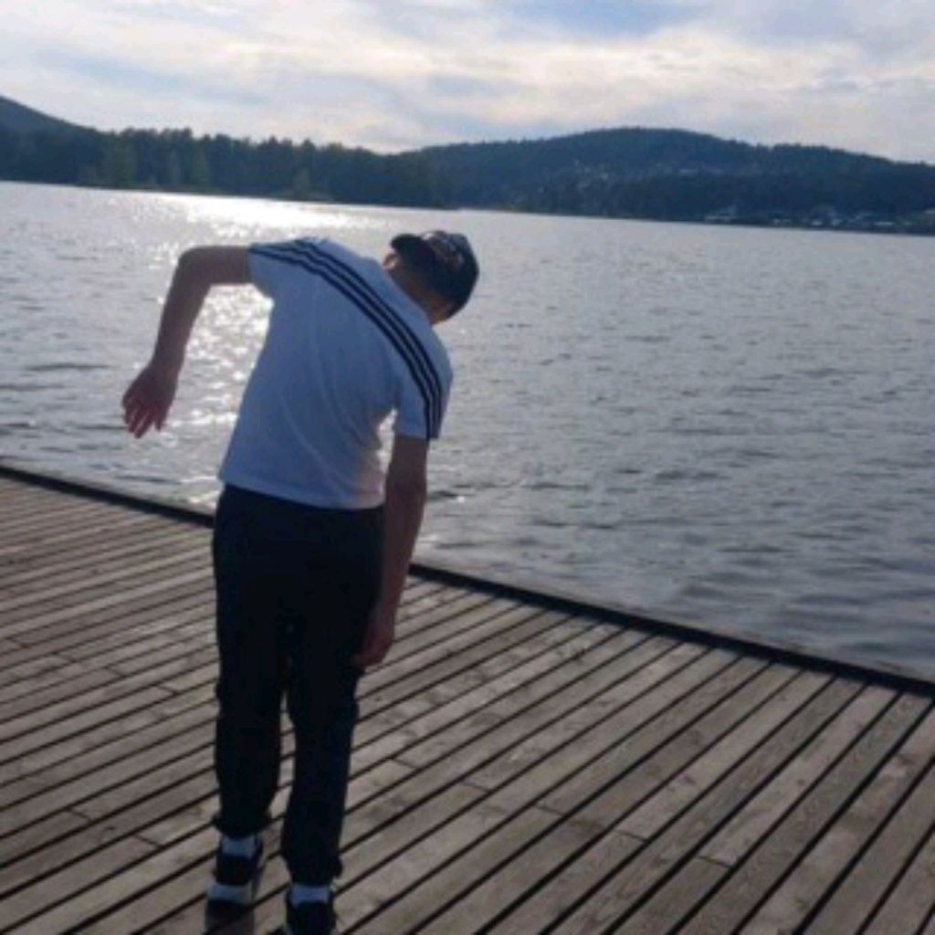 Иконка канала Flyzet live