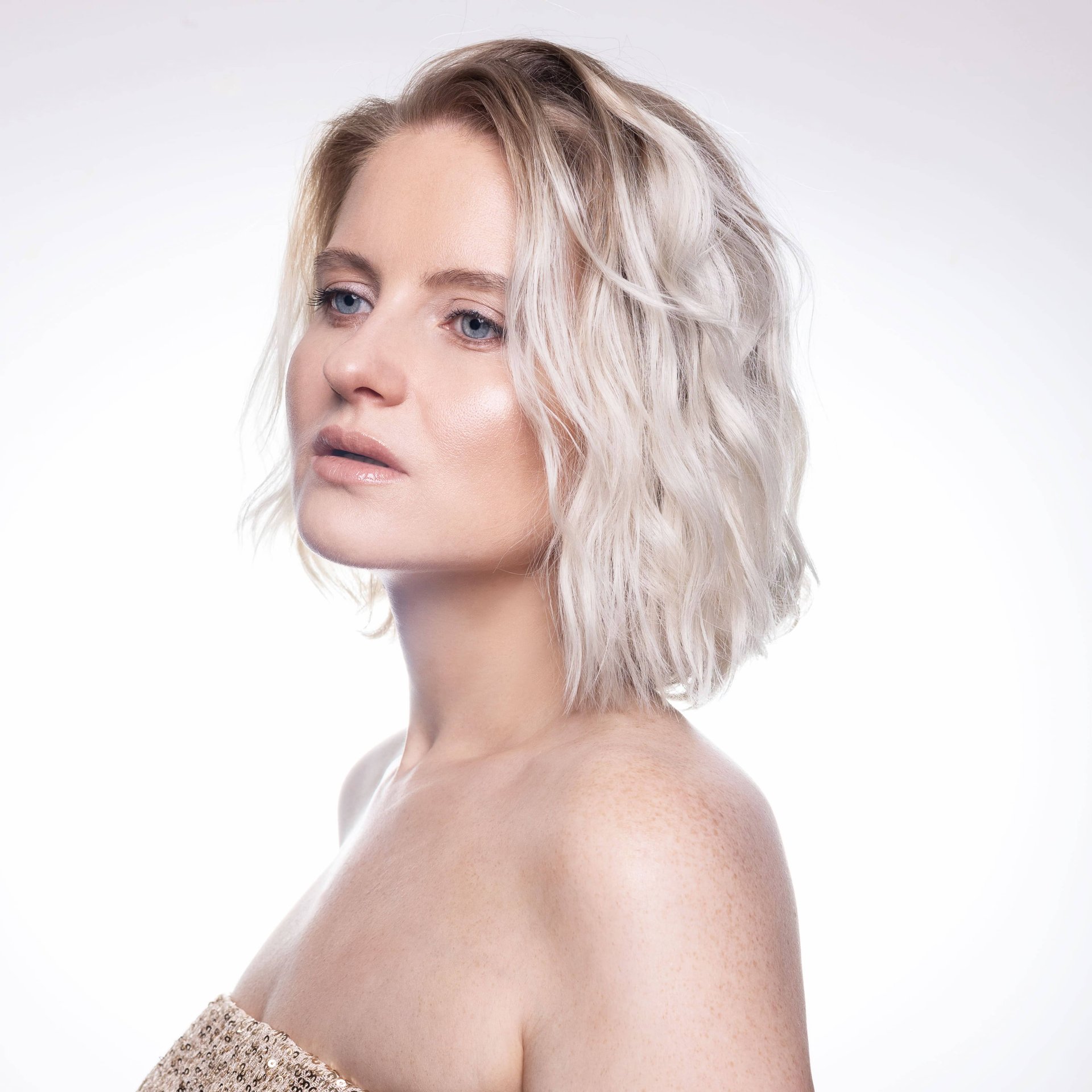 Иконка канала Евгения Онегина: певица и автор песен