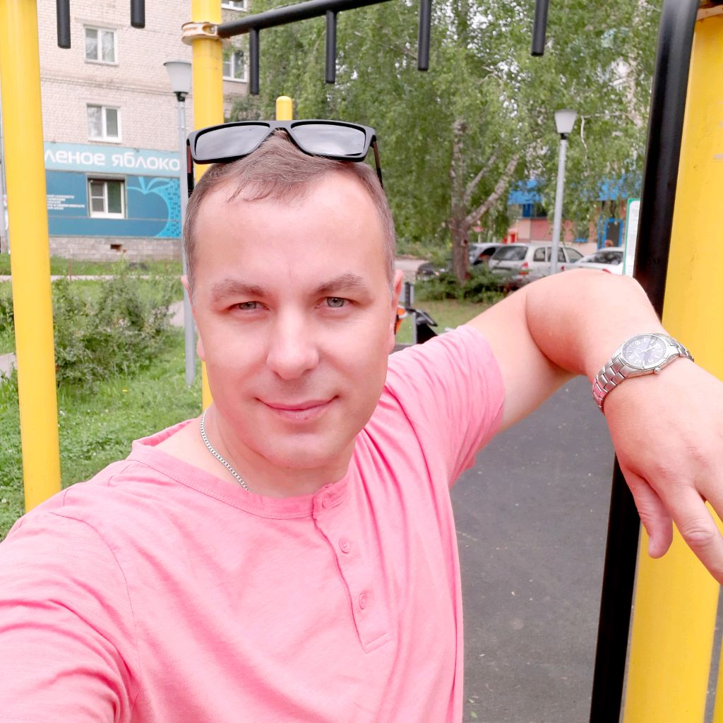 Иконка канала Кирилл Демаков 🎧 🎹