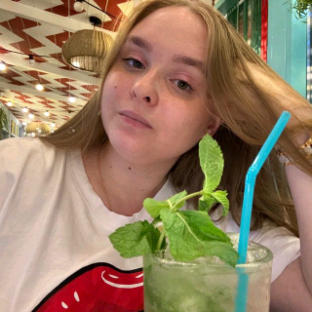 Иконка канала 🥀🍷Valeryanka🍷🥀