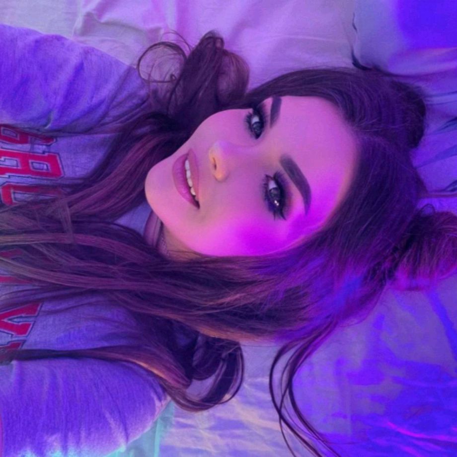 Иконка канала 🎧📎LENOCHKA﹤﹥DEVOCHKA📎🎧