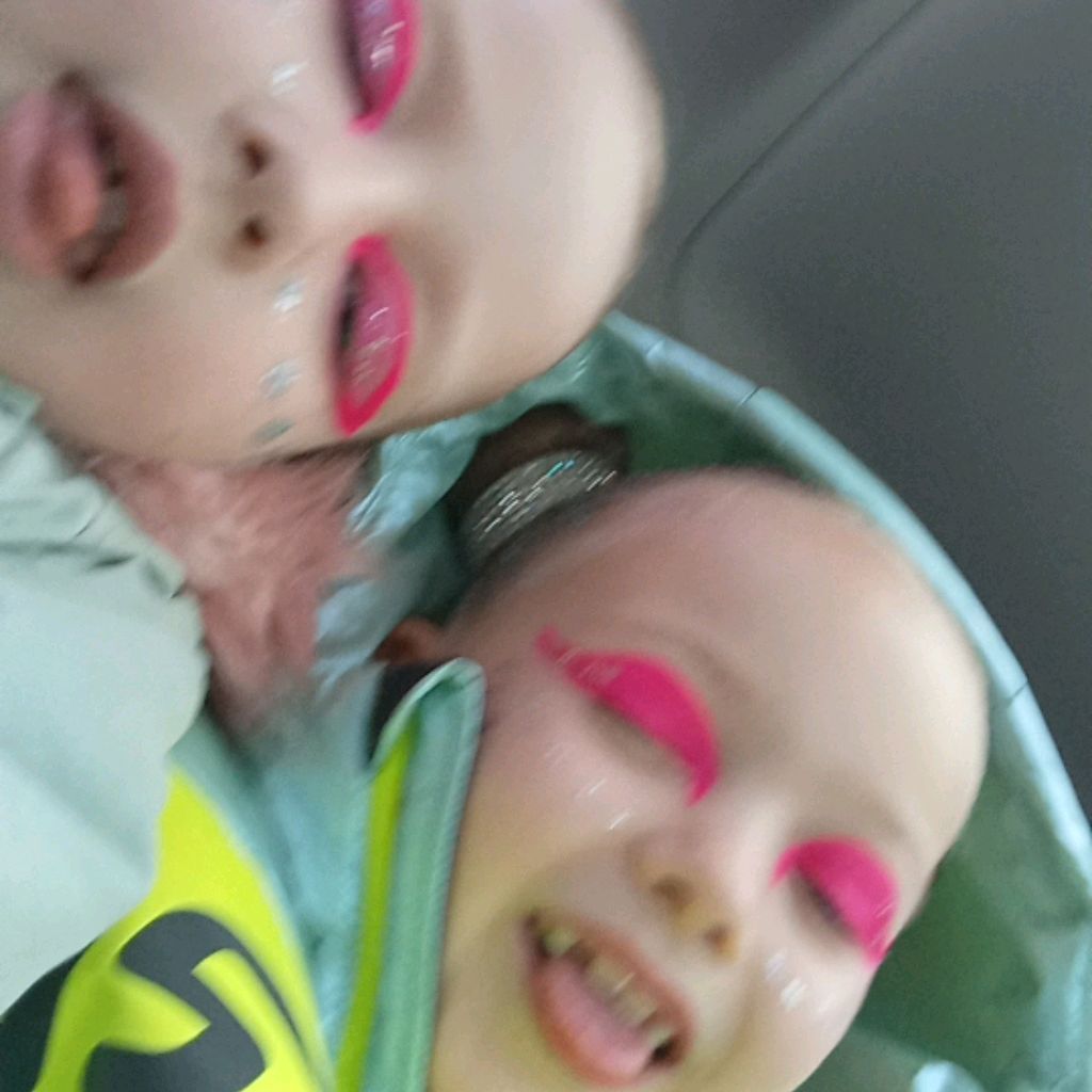 Иконка канала Еся