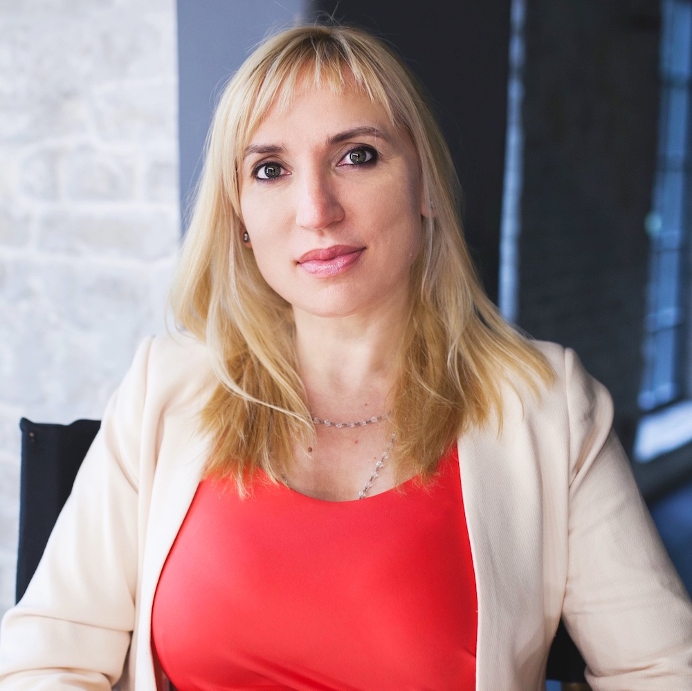 Иконка канала Алина Соловьева. Перманентный макияж.