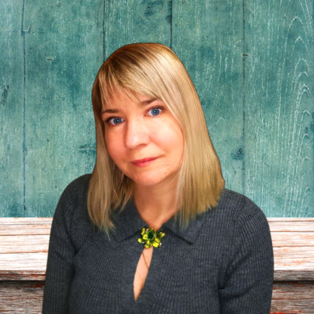 Иконка канала В деревне с Викой