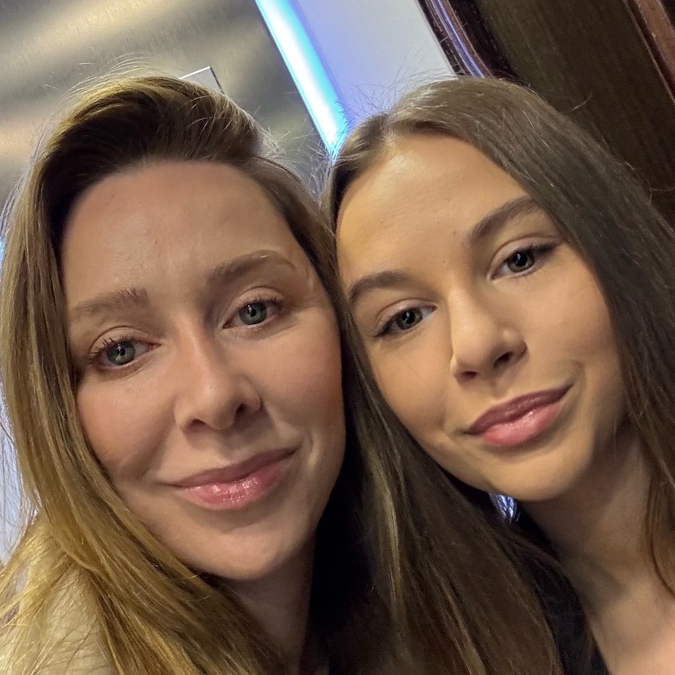 Иконка канала Тёть Юль!