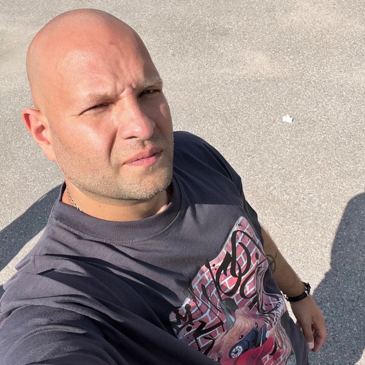 Иконка канала Максим Мя