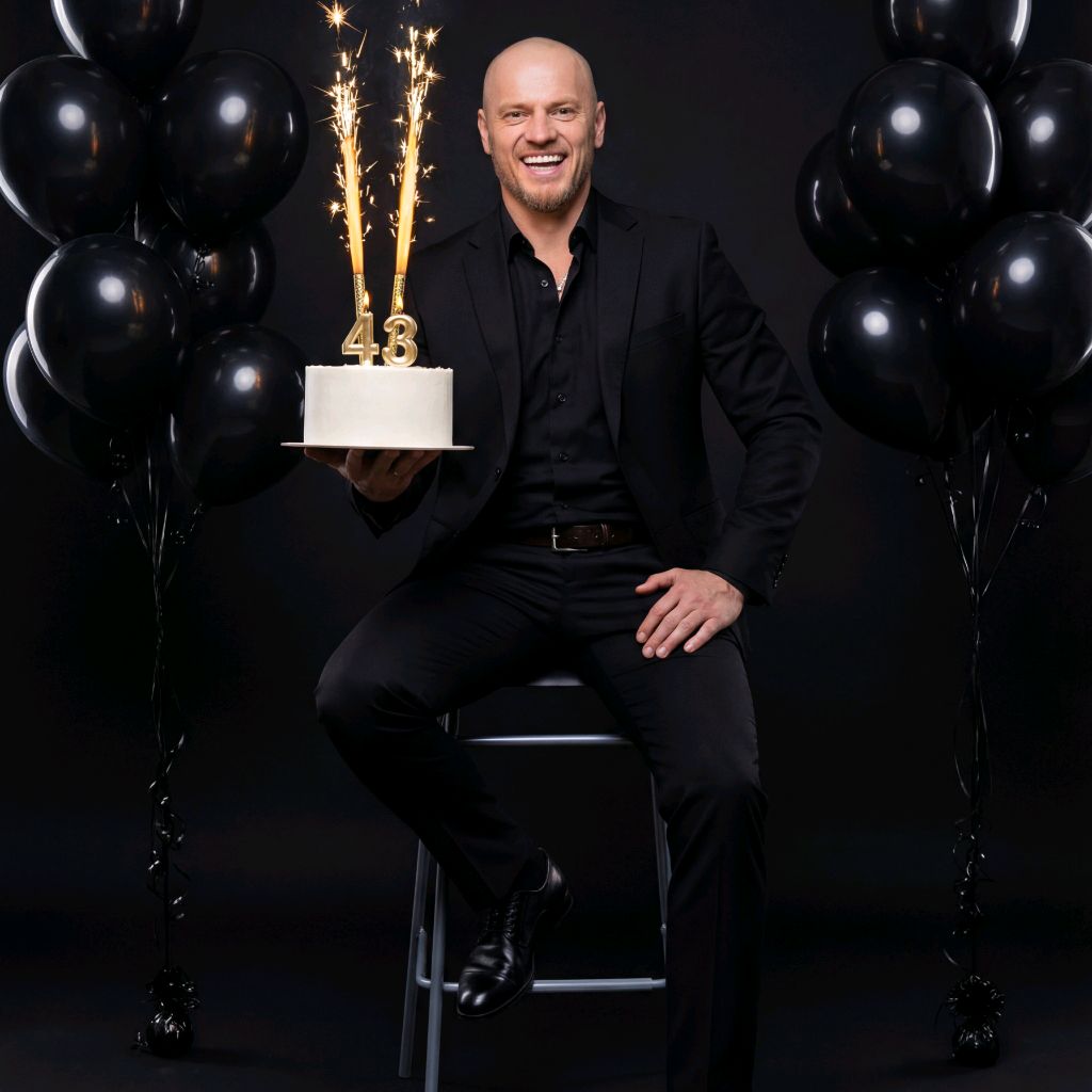 Иконка канала Олег Викторович