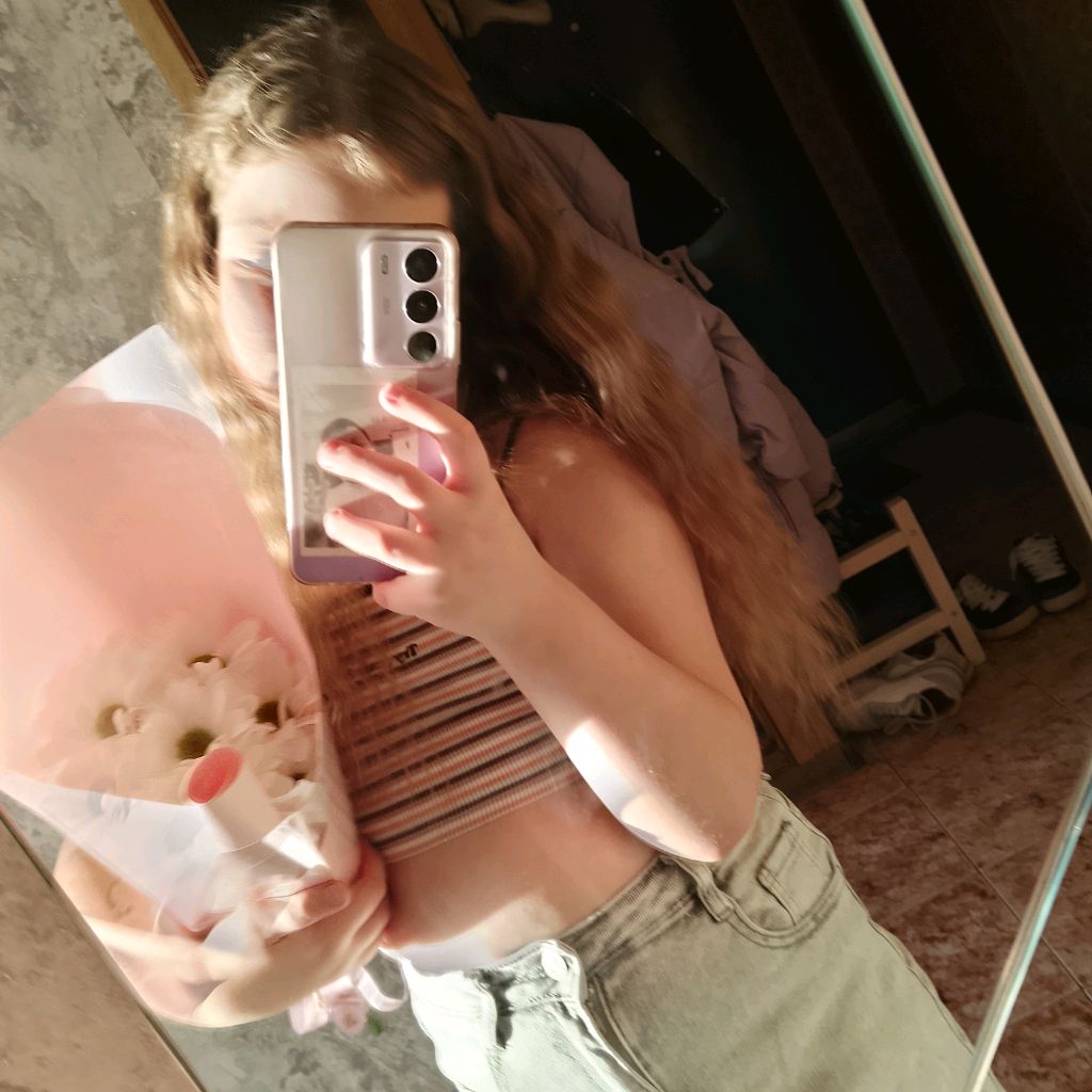 Иконка канала Викулька ❤️💜