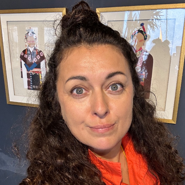 Иконка канала LEYA BOGOMOLOVA