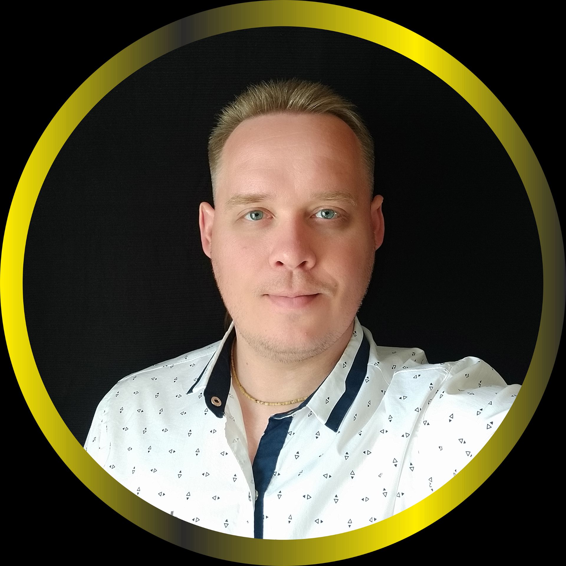 Иконка канала Максим Шарабрин. Unity - Создаю игру с нуля