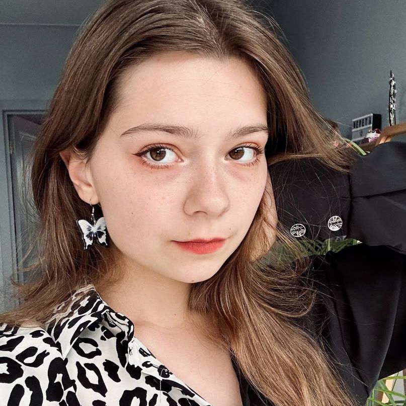 Иконка канала я обожаю соню