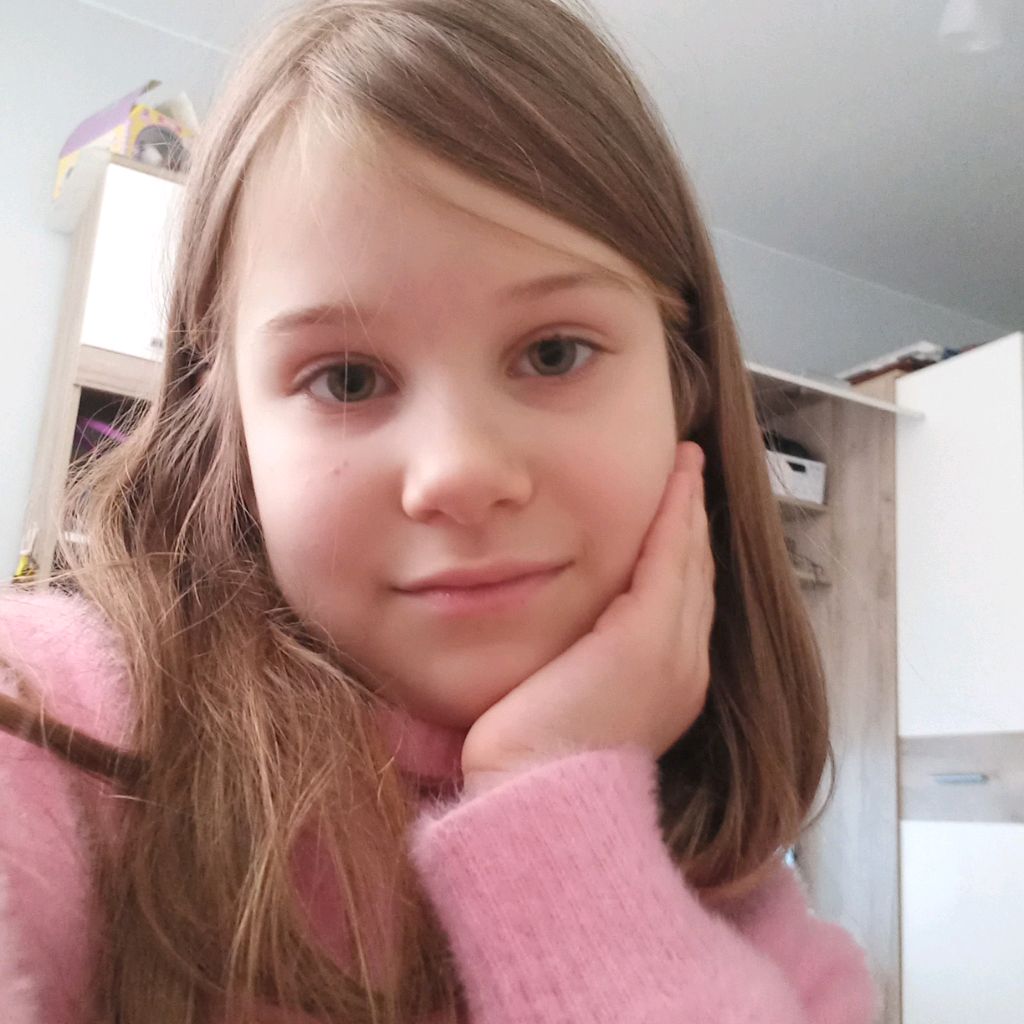 Иконка канала Зови Меня Викуша