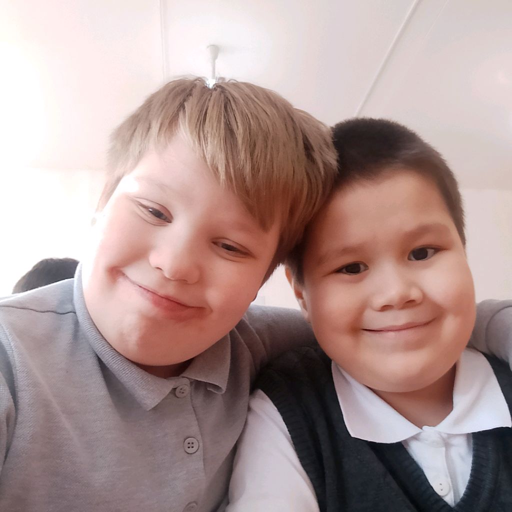 Иконка канала Тимофей И Рамис Крутые Пацаны! 🍕