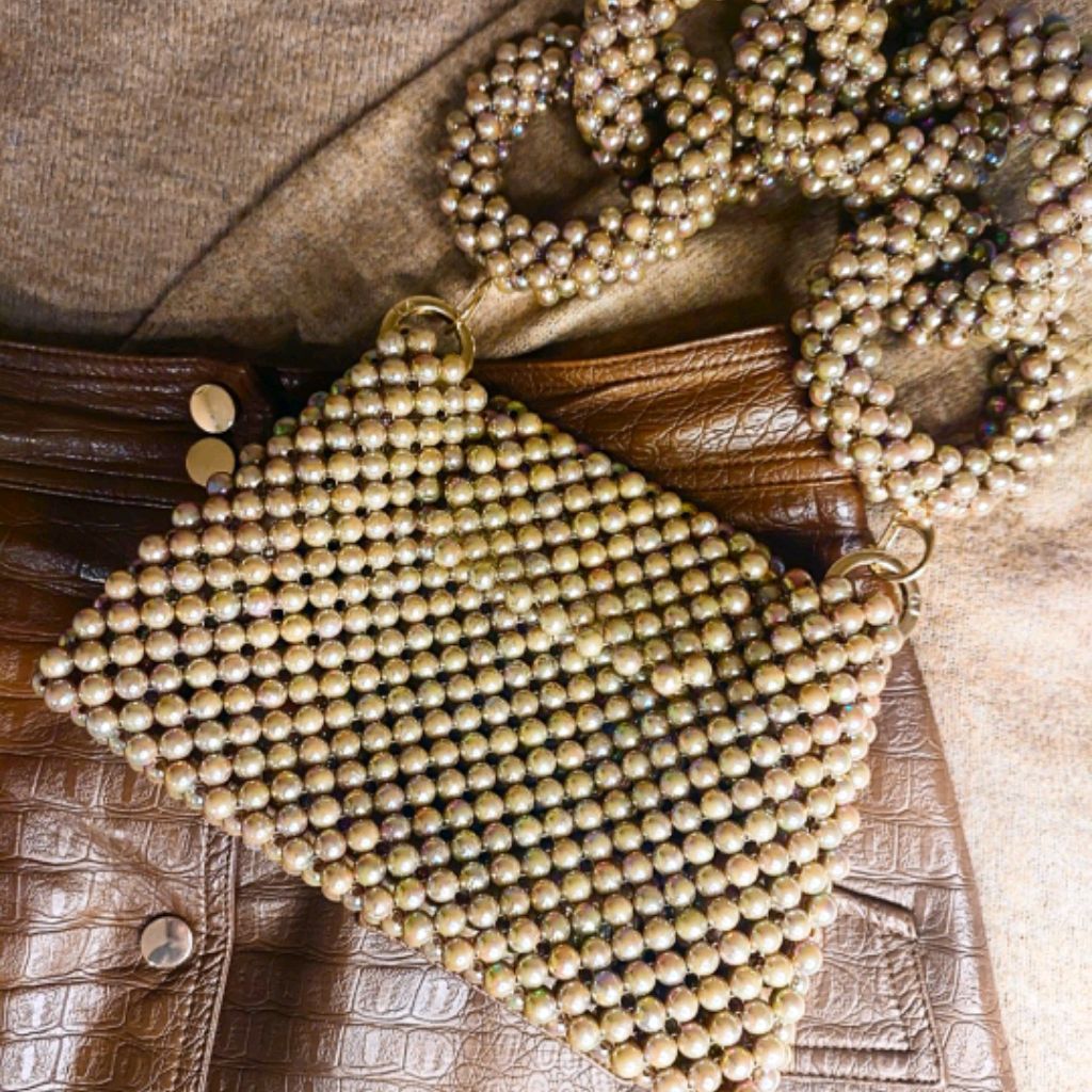 2moon.mood на RUTUBE: 1 видео – смотреть онлайн и бесплатно (33977285)