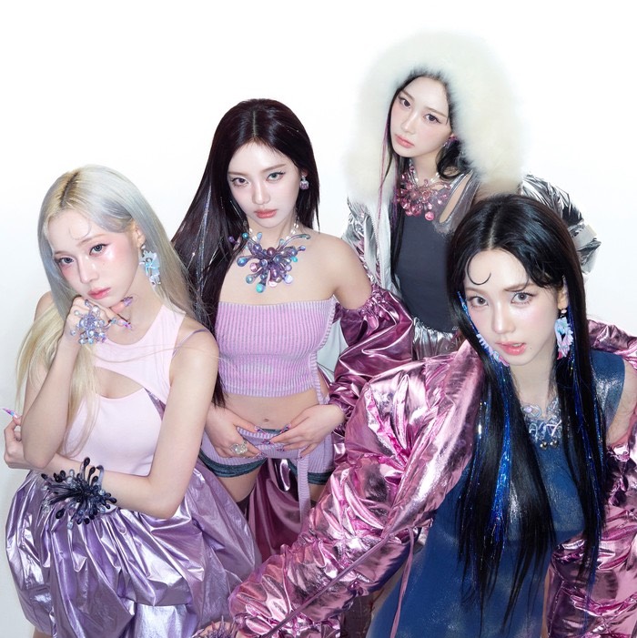 Иконка канала kpop ﹥_﹤
