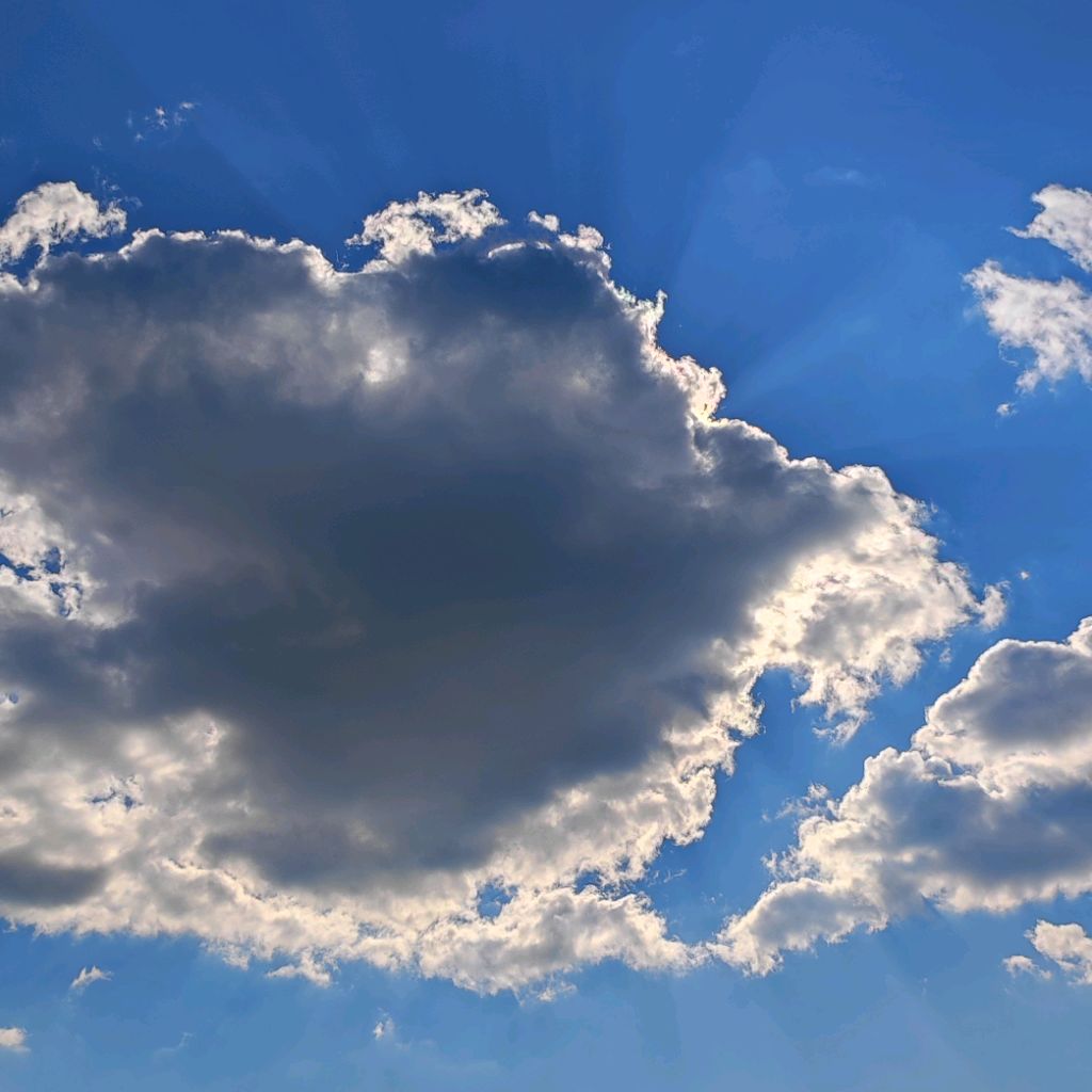 Иконка канала Живи здесь и сейчас