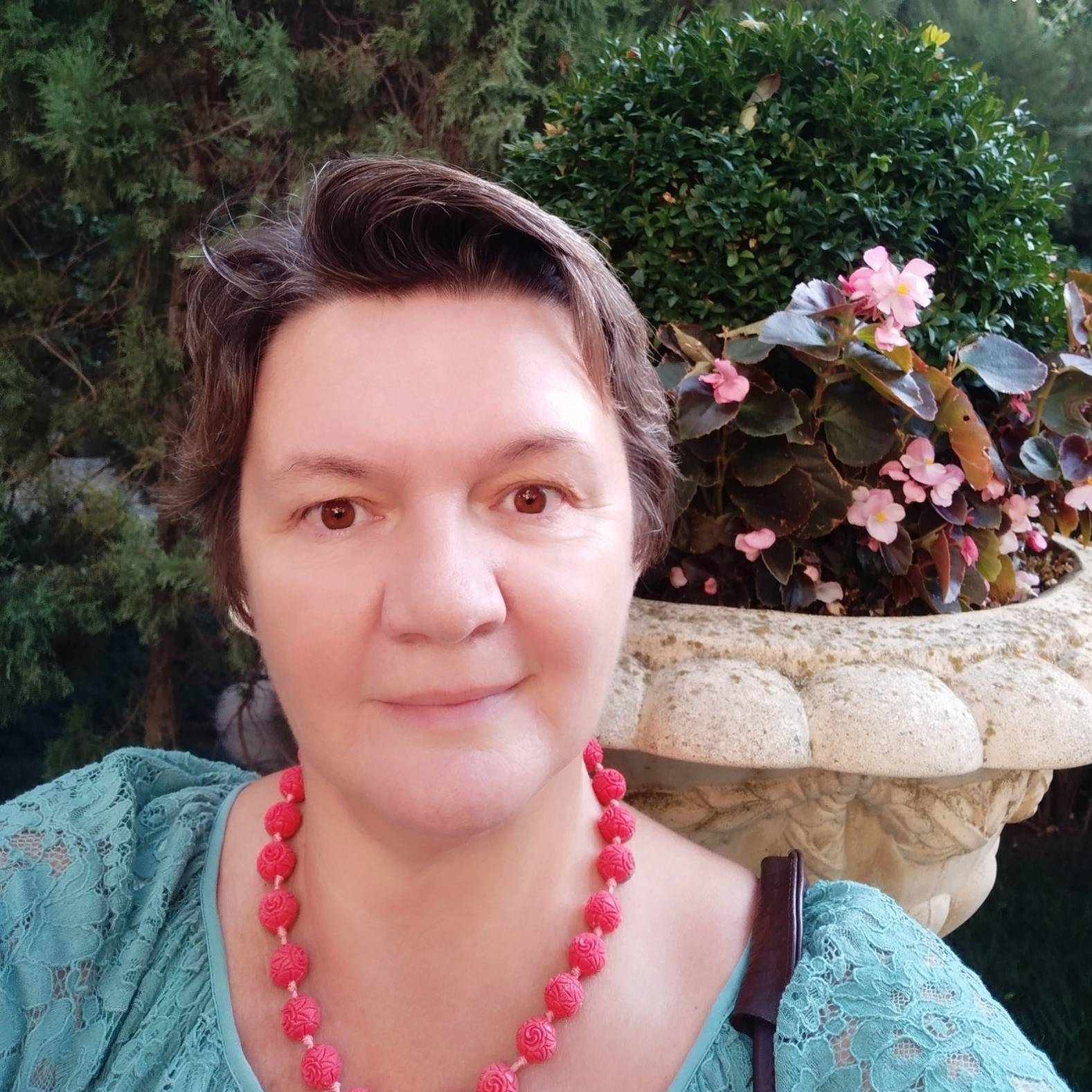 Иконка канала Елена Ронина  психолог, проводник на дольмены.