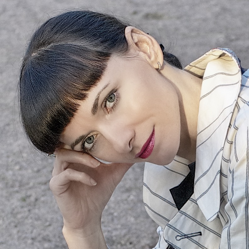 Иконка канала Елена Курелла. Поэзия