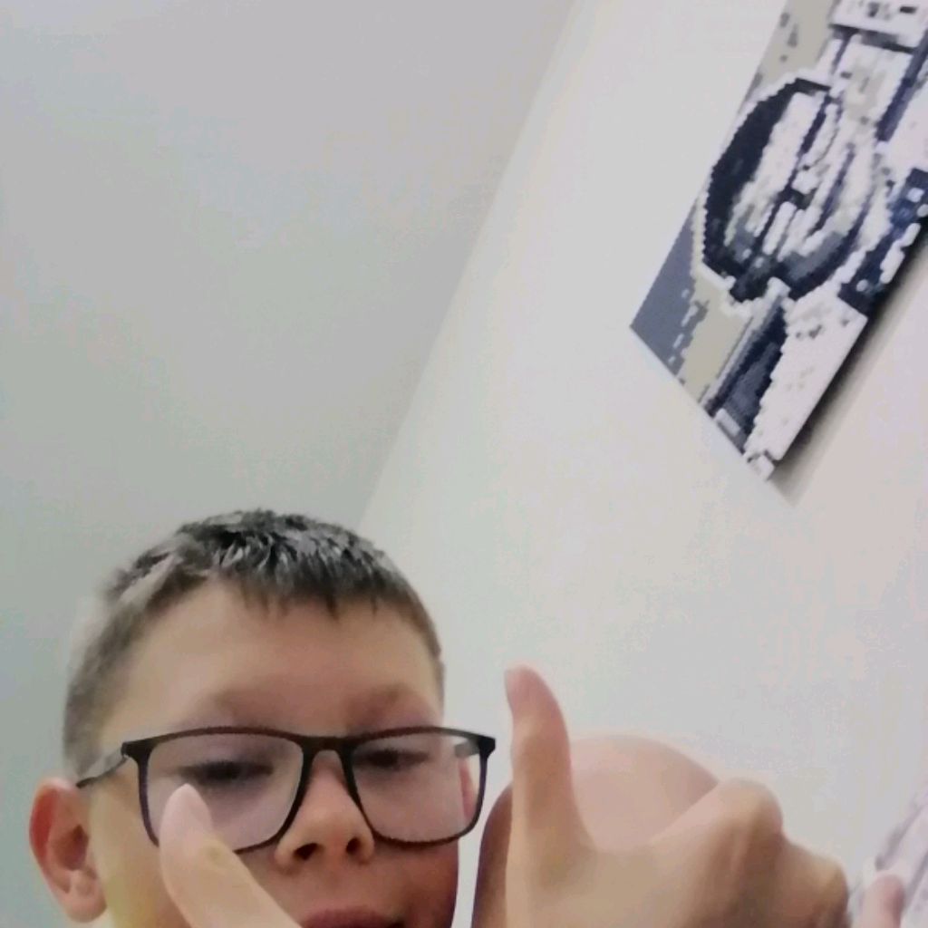 Иконка канала Максим плей