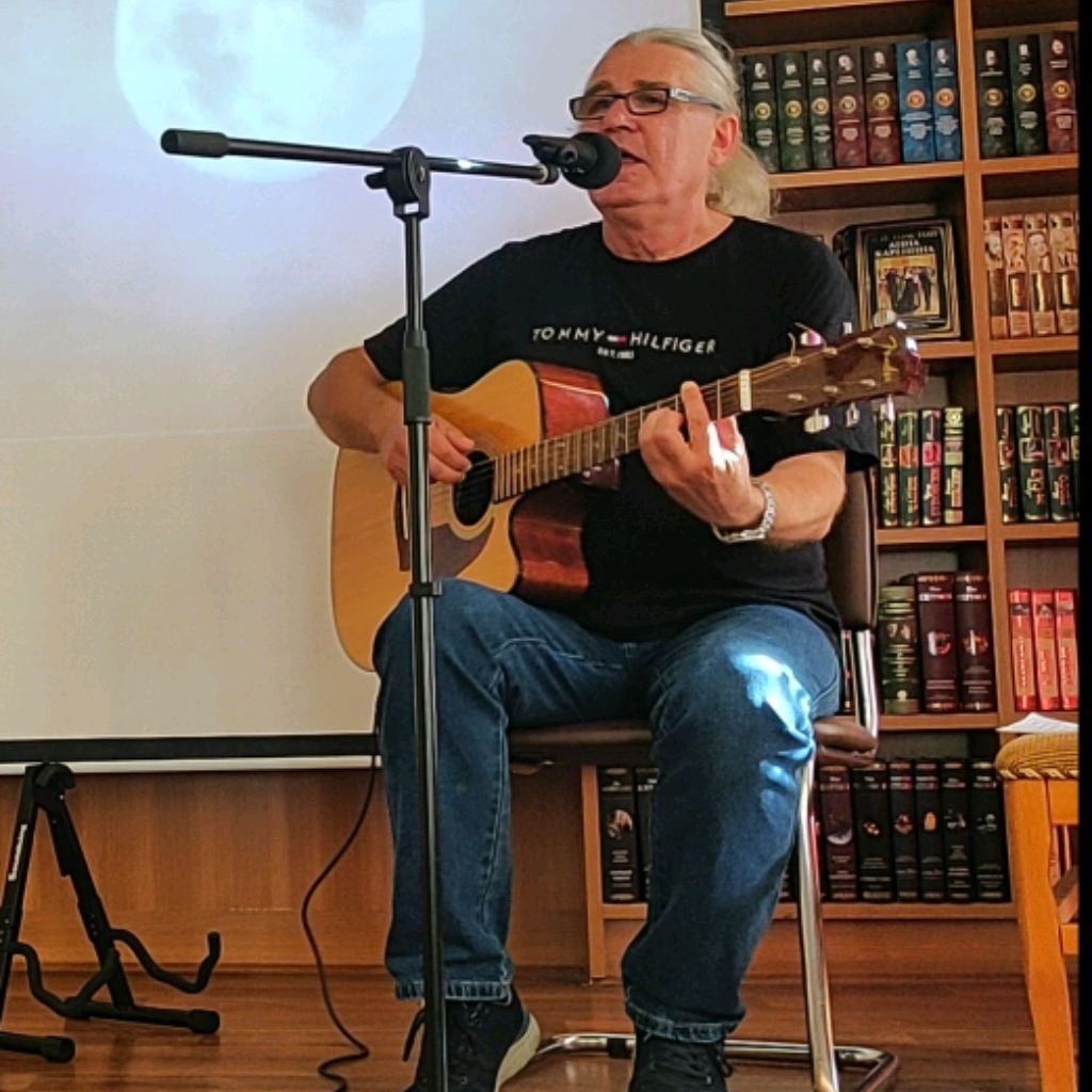 Иконка канала Олег Скальд. Песни, стихи.