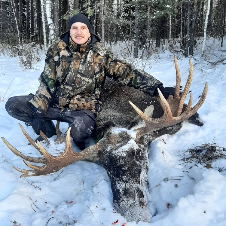 Иконка канала Охотник с комбинашкой