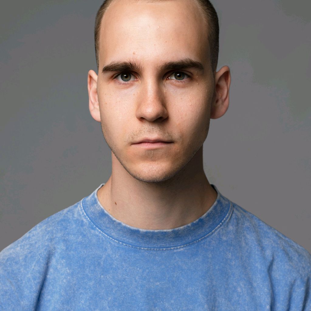 Иконка канала actersobakin — Aктёр Илья Собакин